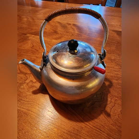 Kitchen | Vintage Aluminum Teapot Brew Basket Wicker Handle | Poshmark